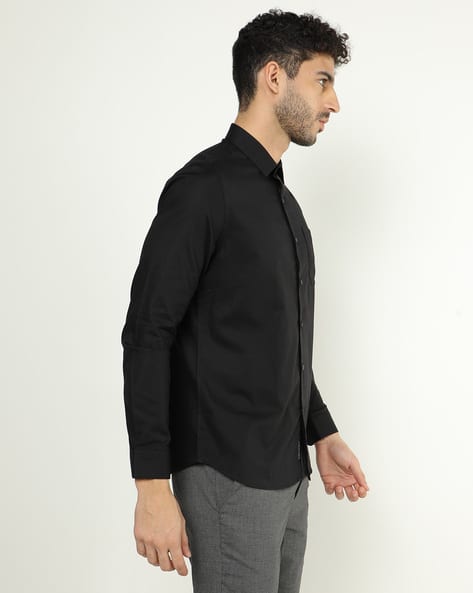 Buy Black Shirts for Men by Altheory by AZORTE Online | Ajio.com