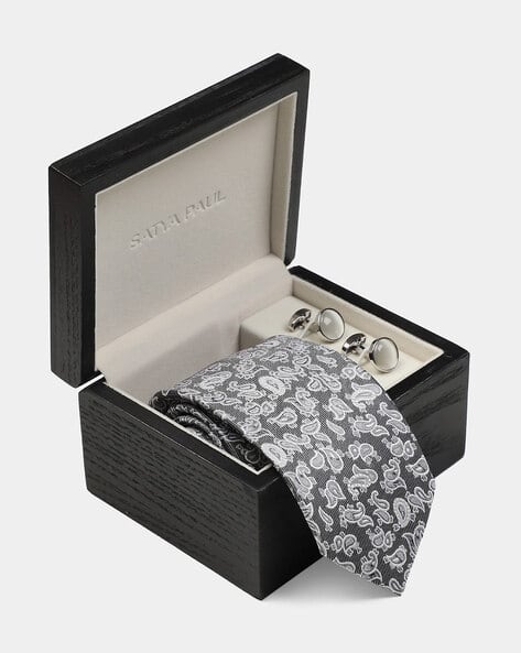 Satya paul ties store