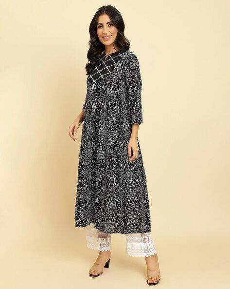 Buy Black Kurtas for Women by SVARAA Online | Ajio.com