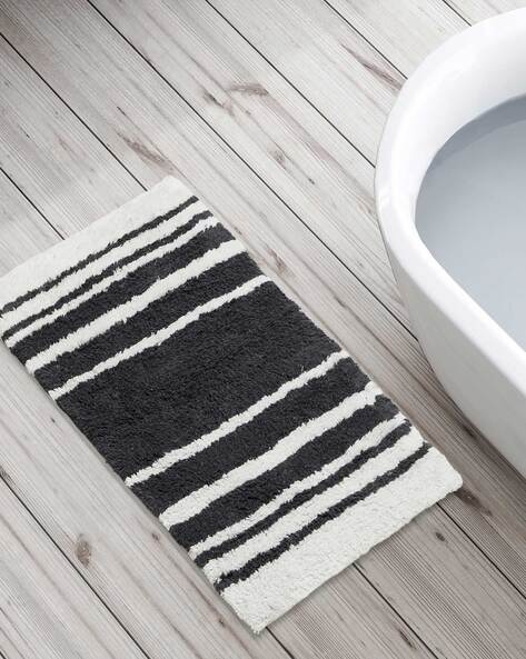Grey striped bath mat store