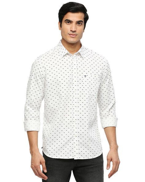 Basics shirts store