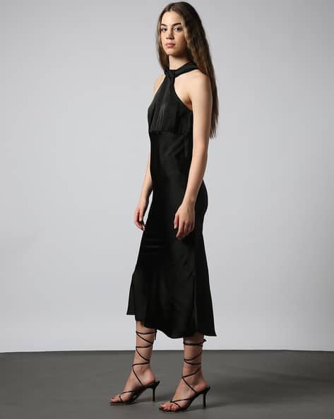 Buy Black Dresses for Women by Outryt by AZORTE Online | Ajio.com
