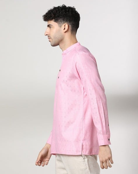Buy Pink Kurtas for Men by SAMAV Online | Ajio.com