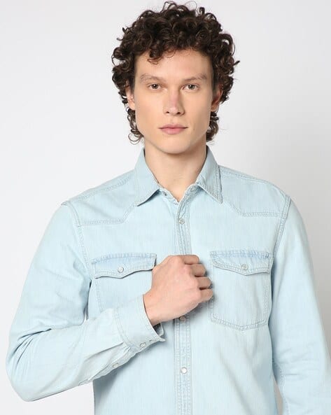 Men Full Sleeve Denim Shirt with Flap Pockets