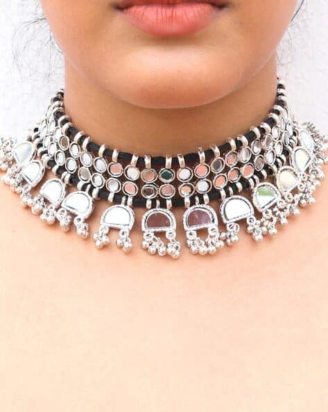 Ajio silver choker store