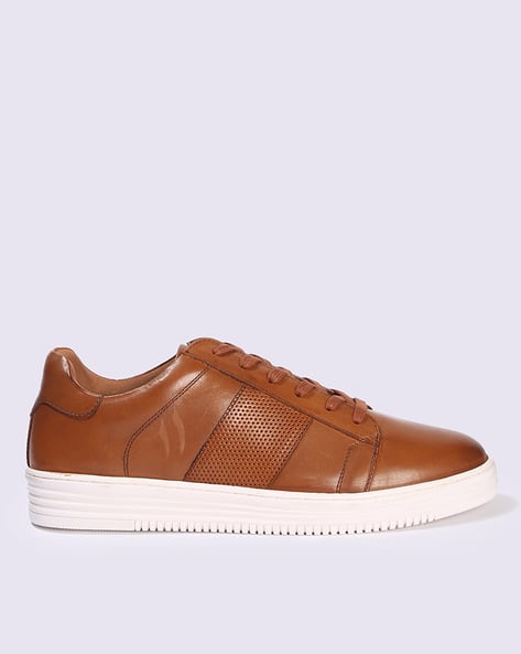 Tan sneakers mens store