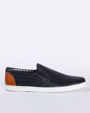 Ajio men shoes store